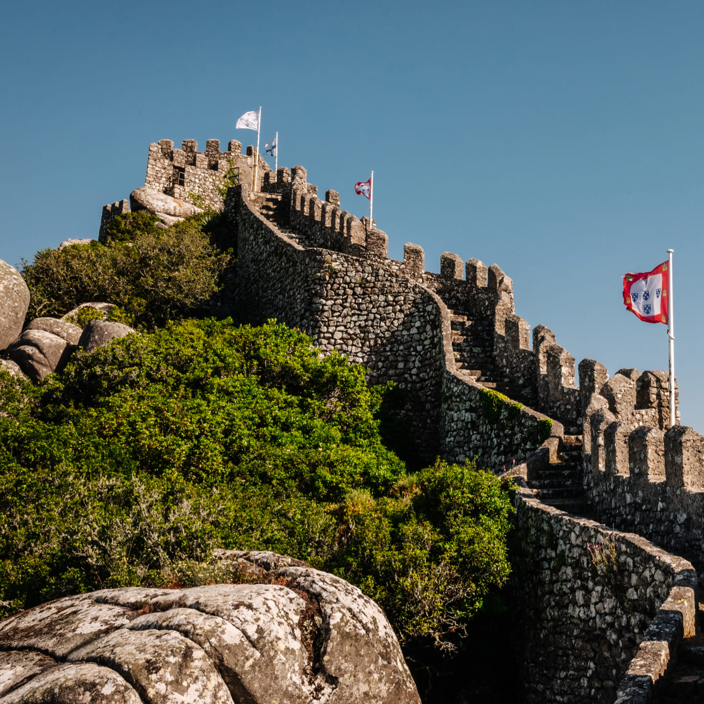 Castillo Moorish Sintra _ Castle Of The Moors Portugal – LSBGB